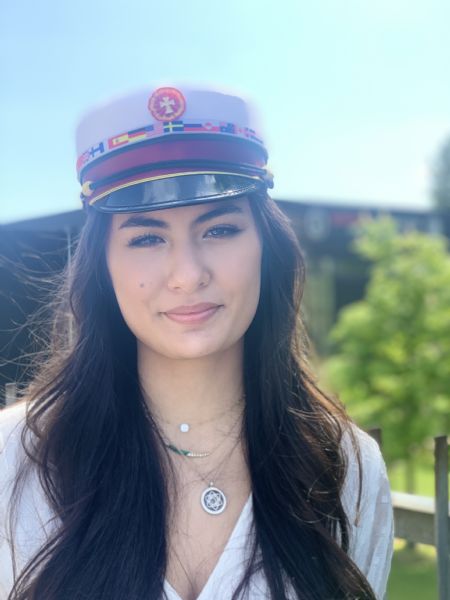 Ana J, Kvinde, 19 år, Model, Skuespiller, Statist