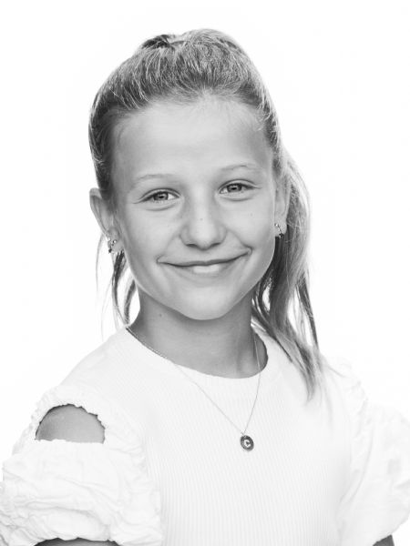 Cornelia M, Pige, 12 år, Model, Skuespiller, Statist