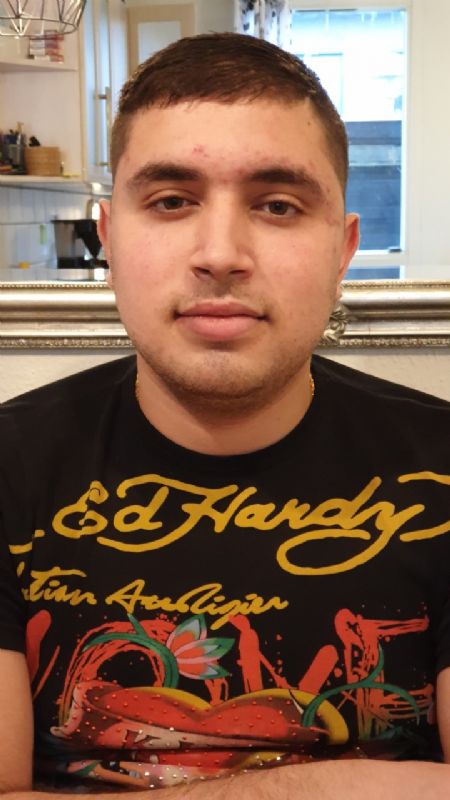 Adam , Mand, 22 år, Model, Skuespiller, Sanger, Danser